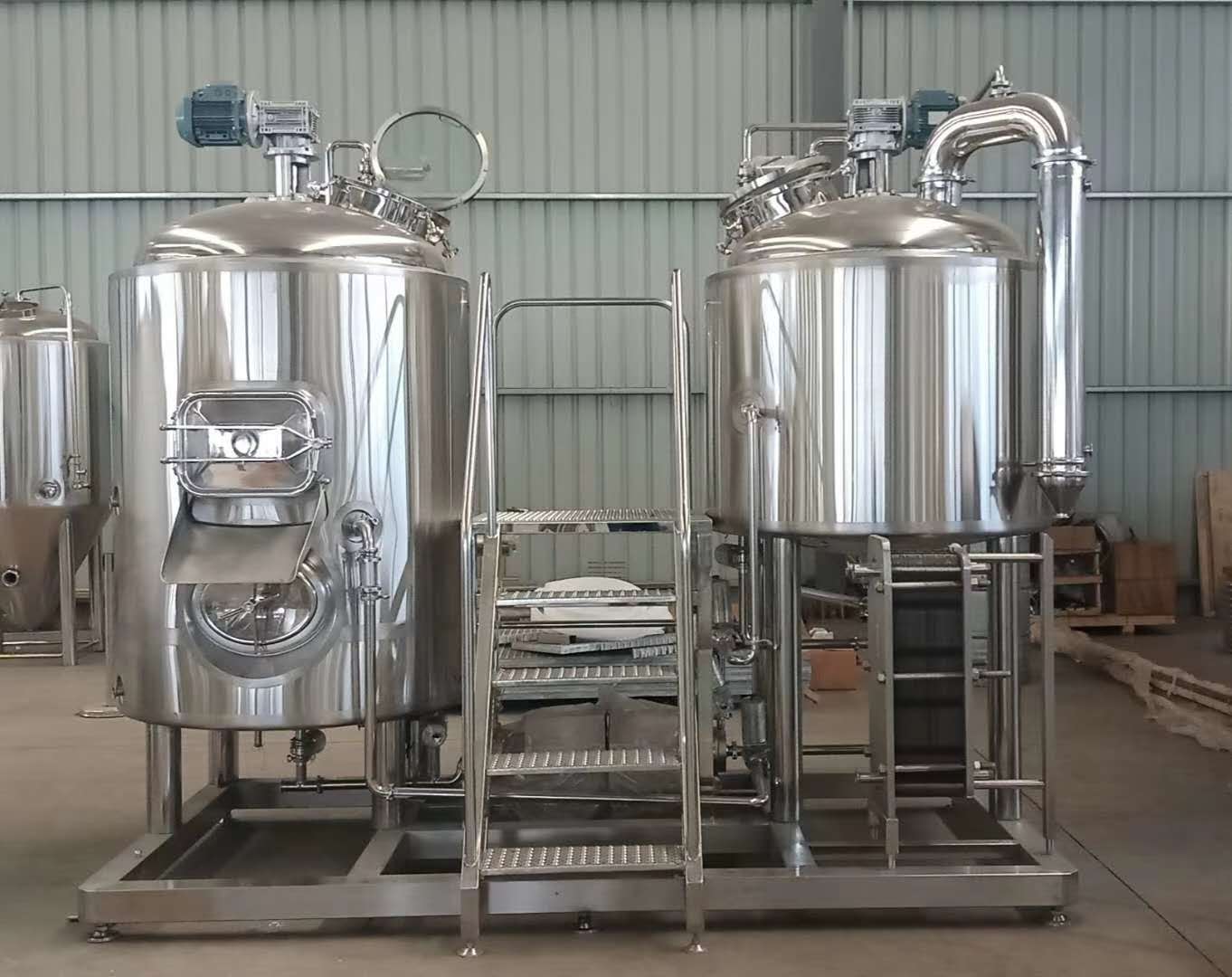 SUS304 Beer brewing machine brewery equipment widely used in mini bar ...