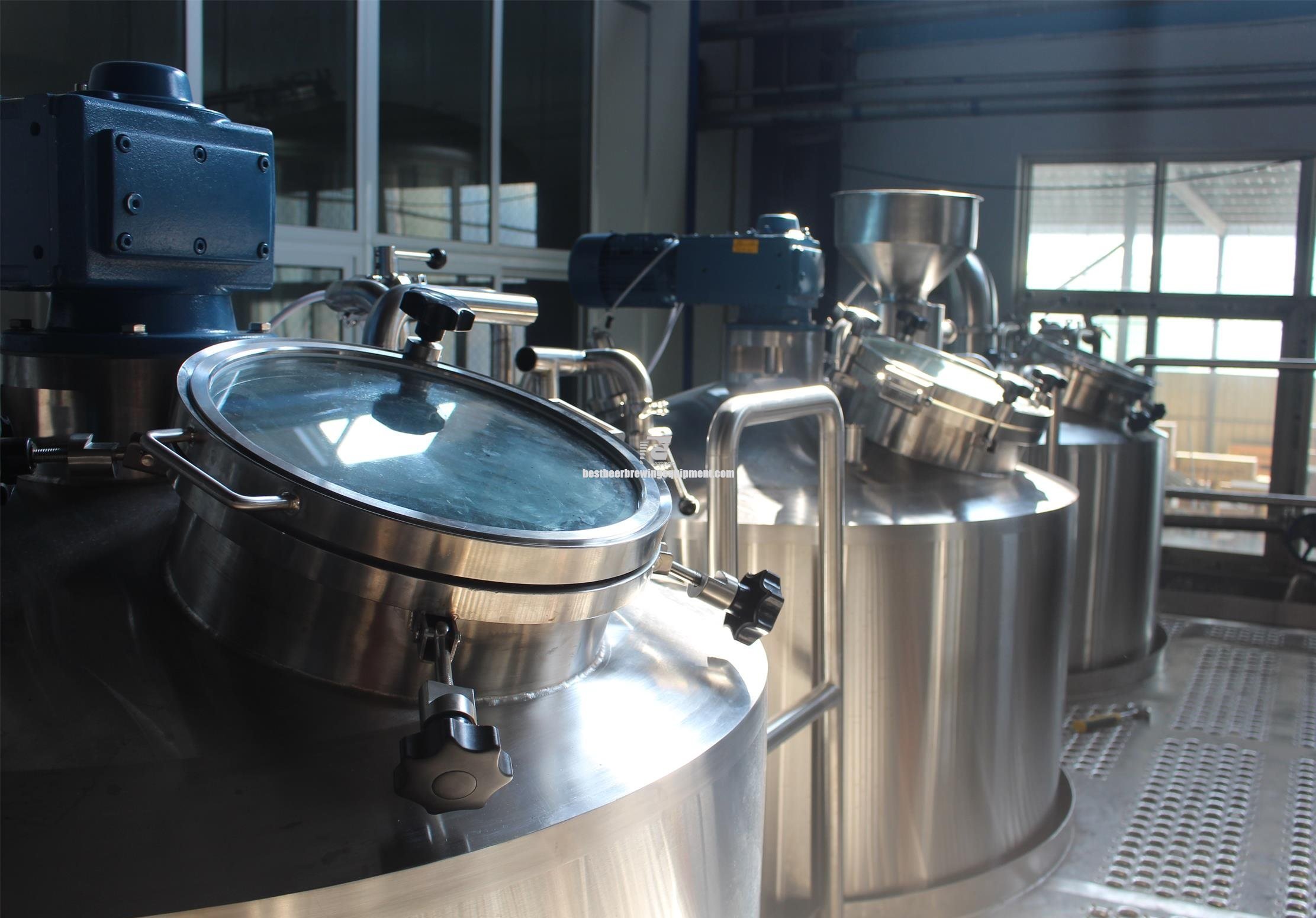 WEMAC high quality 3000L (30HL) Microbrewery beer brewing equipment
